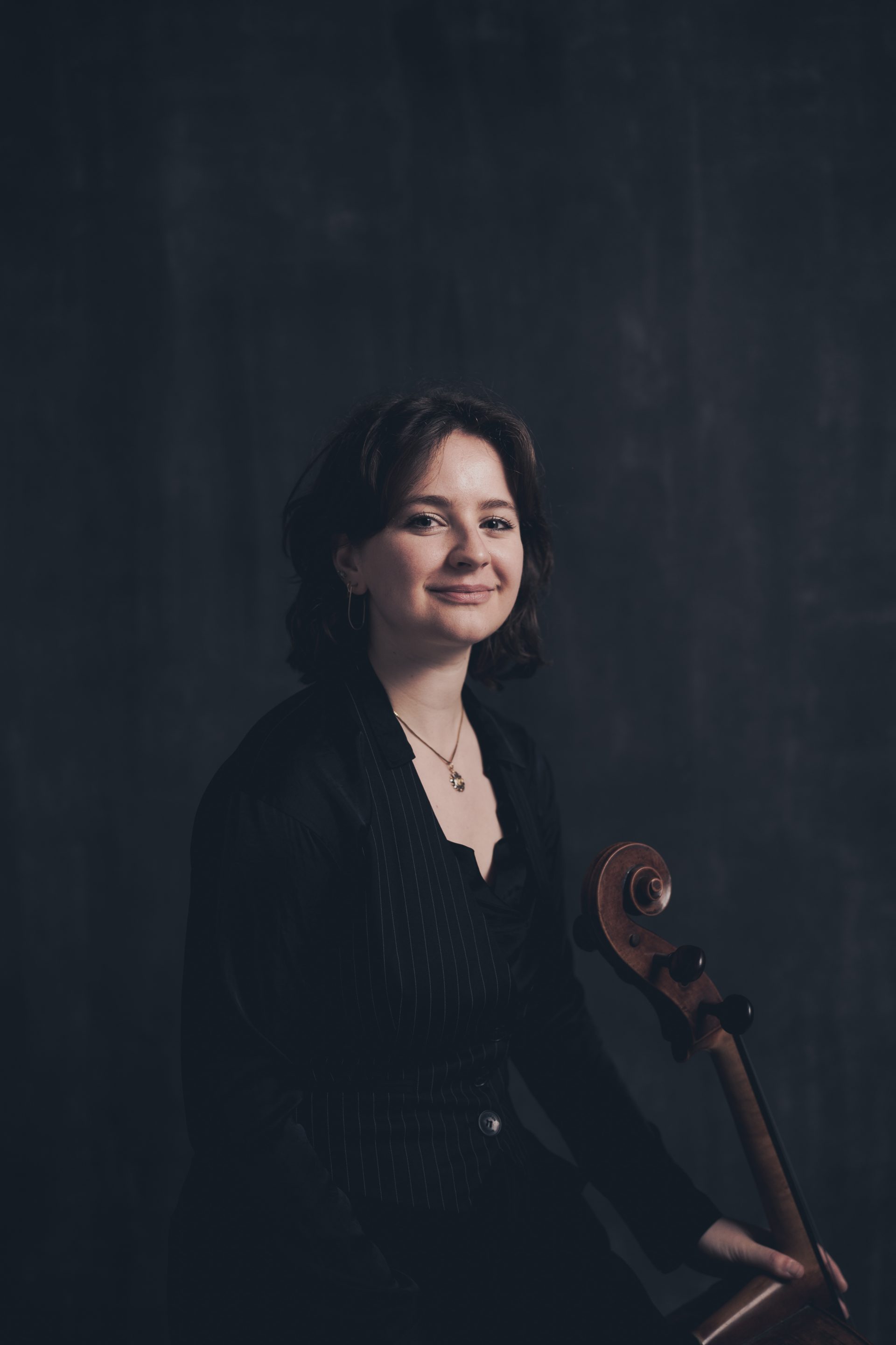 Laura van der Heijden receives Critics’ Circle Emerging Artist Award ...